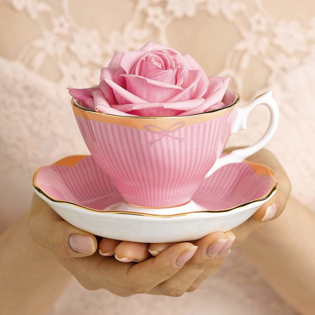 Our Favorite Vintage Style Teacups - How To High Tea