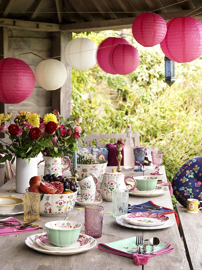 Our Favorite Vintage Style Teacups - How To High Tea